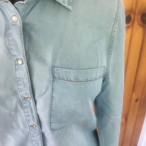 YMI | Tops | Ymi Denim Medium Light Wash Denim Pearl Snap Top | Poshmark